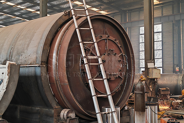 Plastic Pyrolysis Equipment | Plastic To Oil Process | Cost